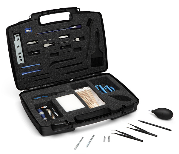 Games console/phone refurbishing kit with specialized case-opening ...