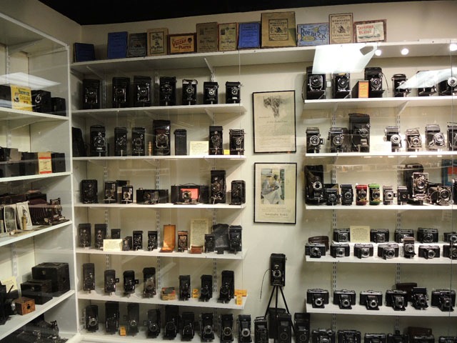 Incredible vintage camera collection on eBay - Boing Boing