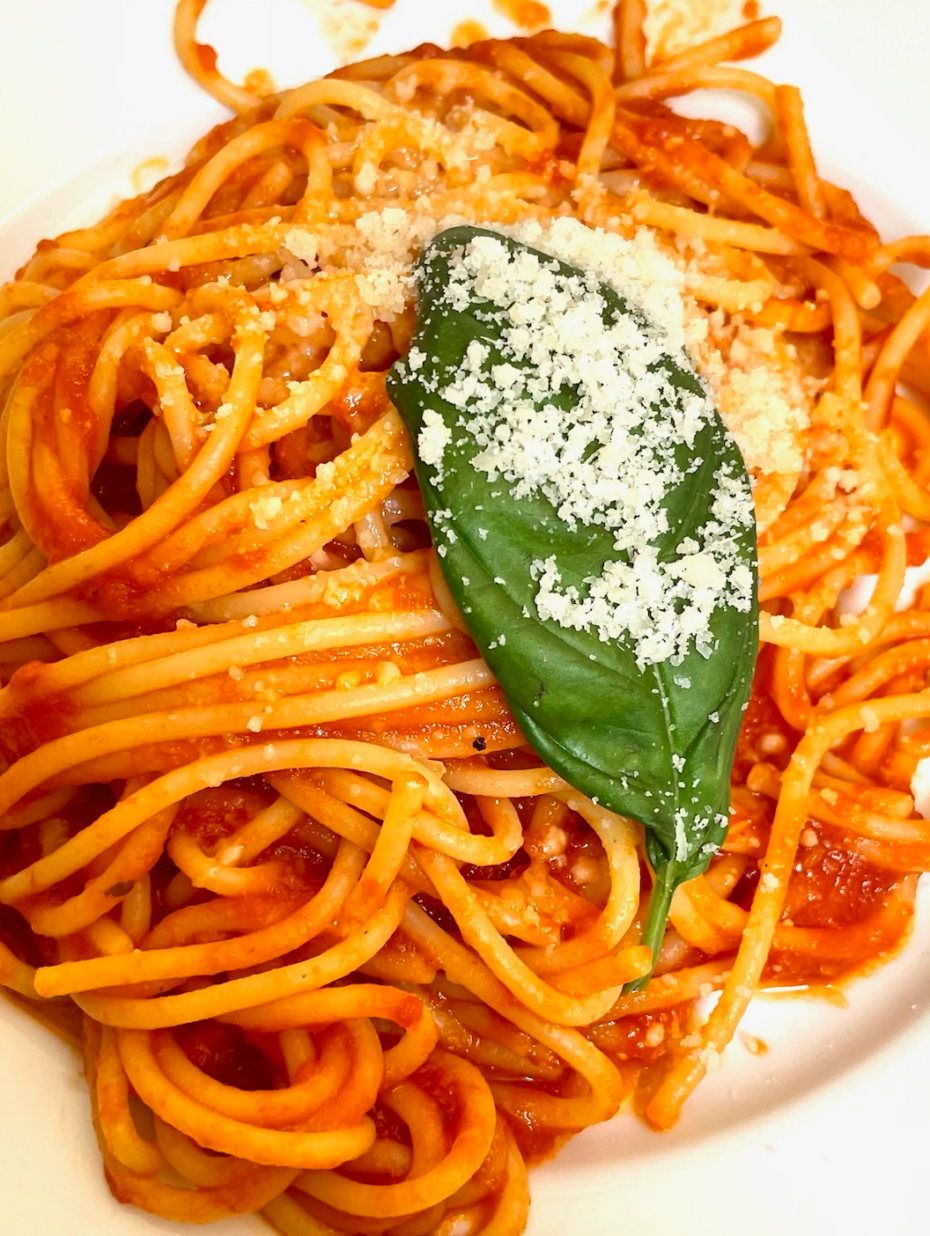 Eminem's restaurant "the worst spaghetti that I have ever had"