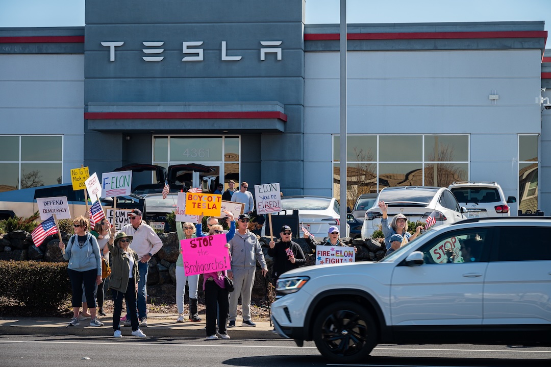 Fox host floats "death penalty" for Tesla protestors (video) - Boing Boing